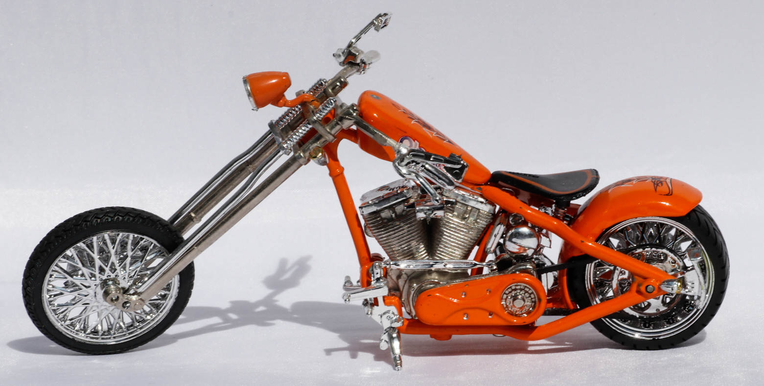 Super Motorcycle 1:18 scale choppers and lowriders.